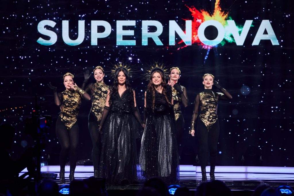 Atvara triumfē Supernovā un gatava satricināt Eirovīziju — aizkulisēs ...